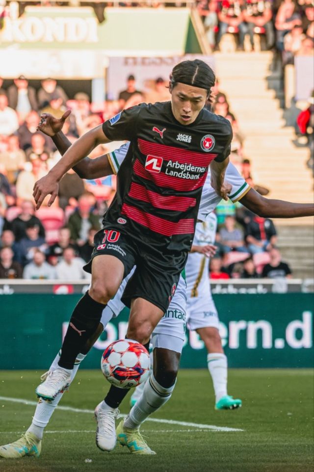 [UECL 리뷰] '조규성 PK 선제골 폭발' 미트윌란, 오모니아에 5-1 대승...플레이오프 진출 쾌거