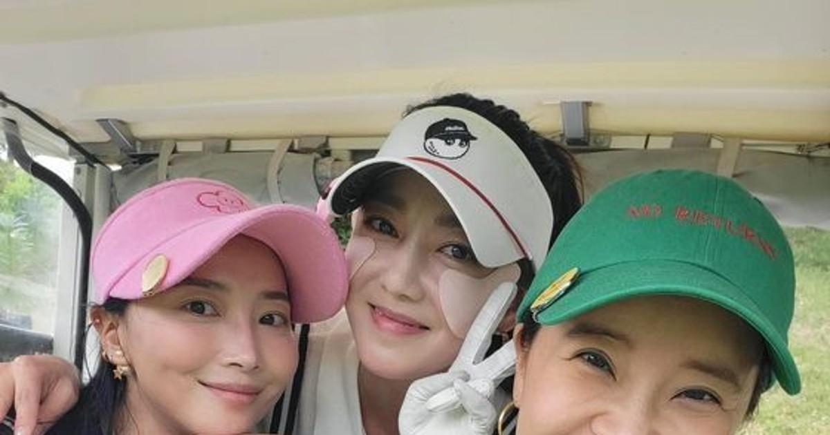 오윤아·백지영·이소연, 화기애애 골프 라운딩…훈훈 우정