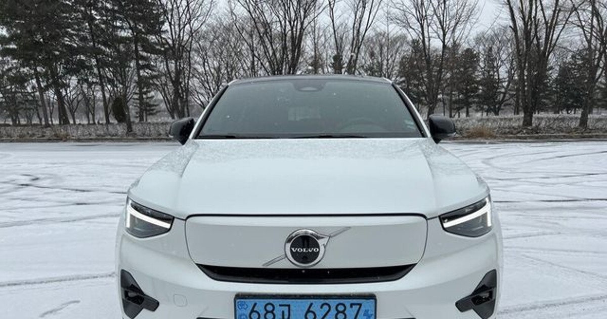 "이 가격이면 혜자 아니야?" 압도적 가성비 볼보 전기 SUV 'C40 리차지' [시승기]