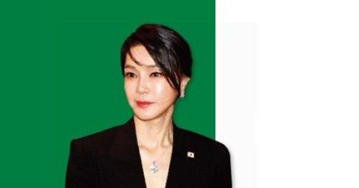 “김건희 여사 역대 영부인 중 가장 강력한 패션 메시지 발산”