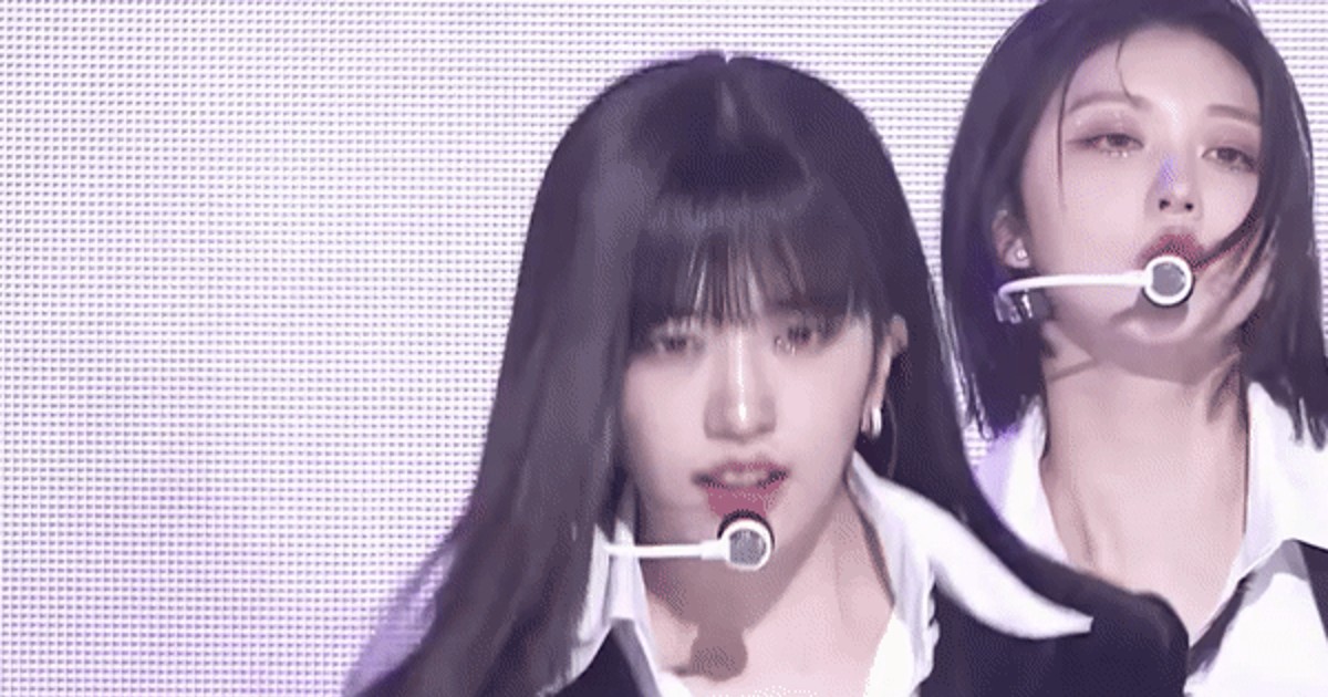 아이브 안유진 앉은 자세 속바지 도끼