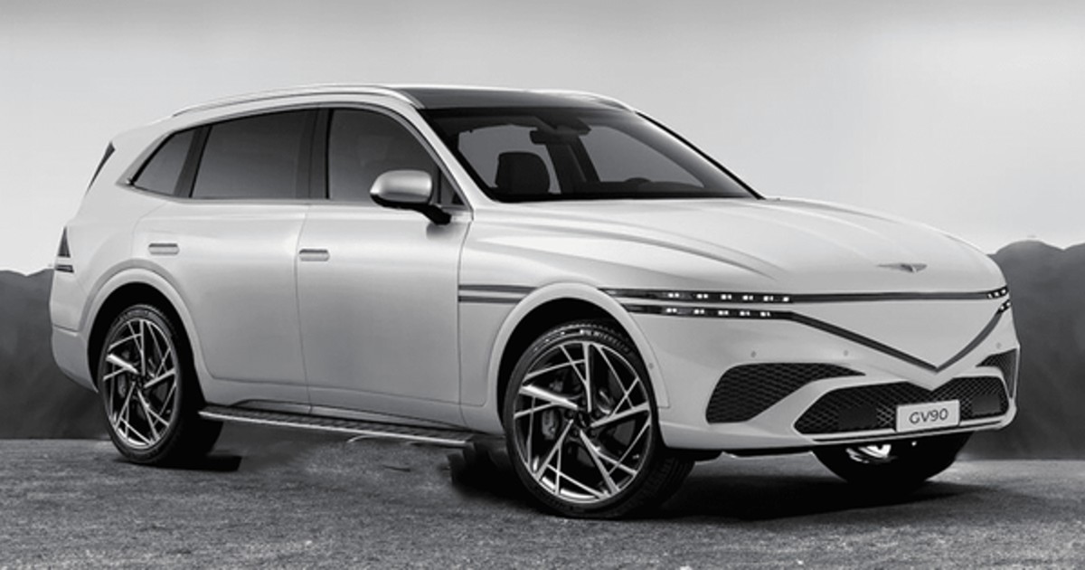 "한국판 벤테이가?"... 제네시스, 대형 전기 SUV 'GV90' 국내 최초 포착