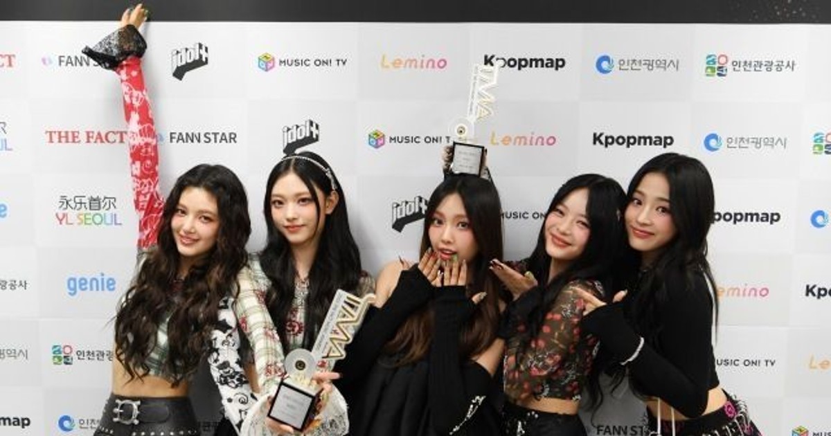 [2023 TMA] 2관왕으로 성장 증명한 뉴진스…사진 촬영도 '프로' (영상)