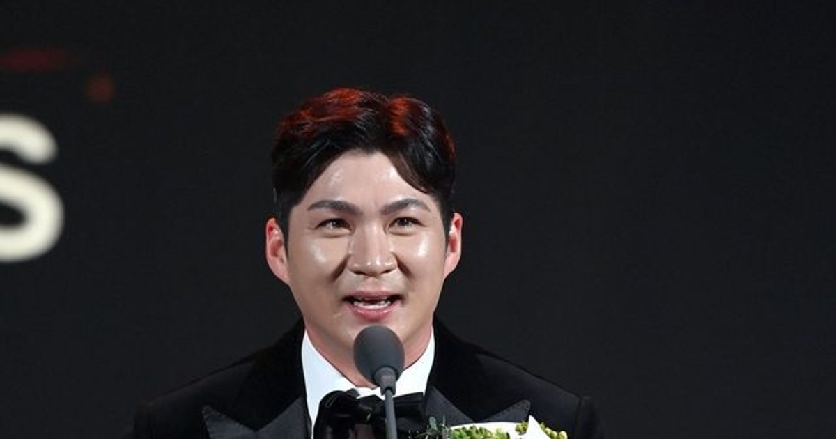 ‘우승·KS MVP·골든글러브’ 3마리 토끼 잡은 LG 오지환