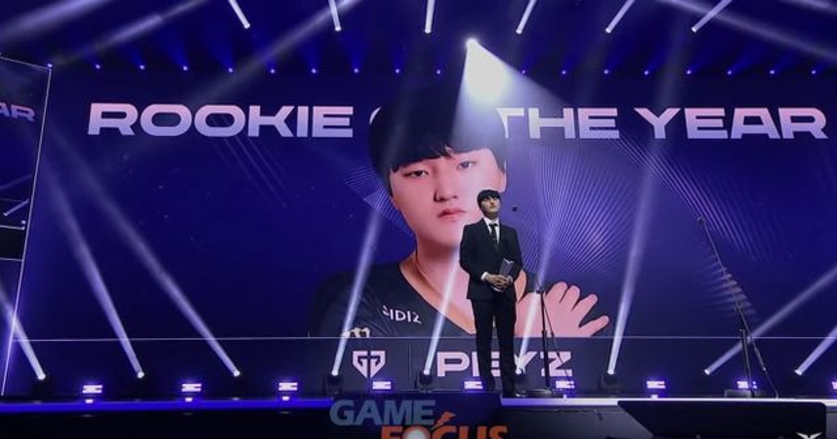 올해 LCK 최고의 선수는 역시 '페이커'... 롤드컵 우승 T1의 리더 '페이커' '2023 LCK 어워드' 올해의 선수 선정