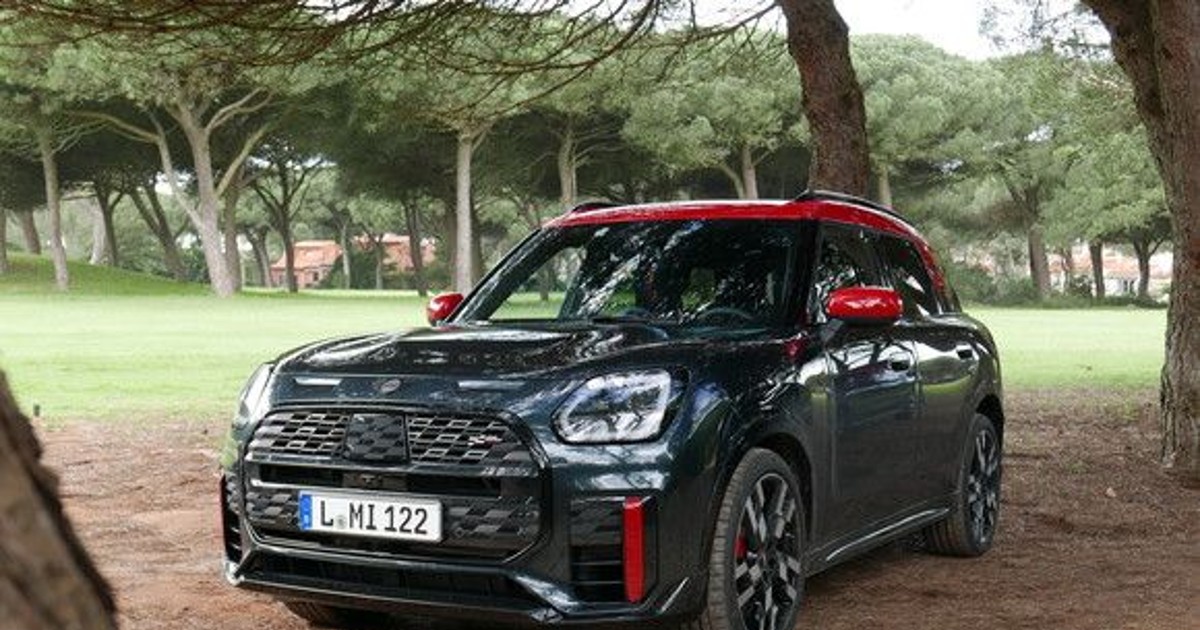 [시승기] '레이싱 감성 듬뿍' 뉴 MINI JCW 컨트리맨 "평범함은 가라"