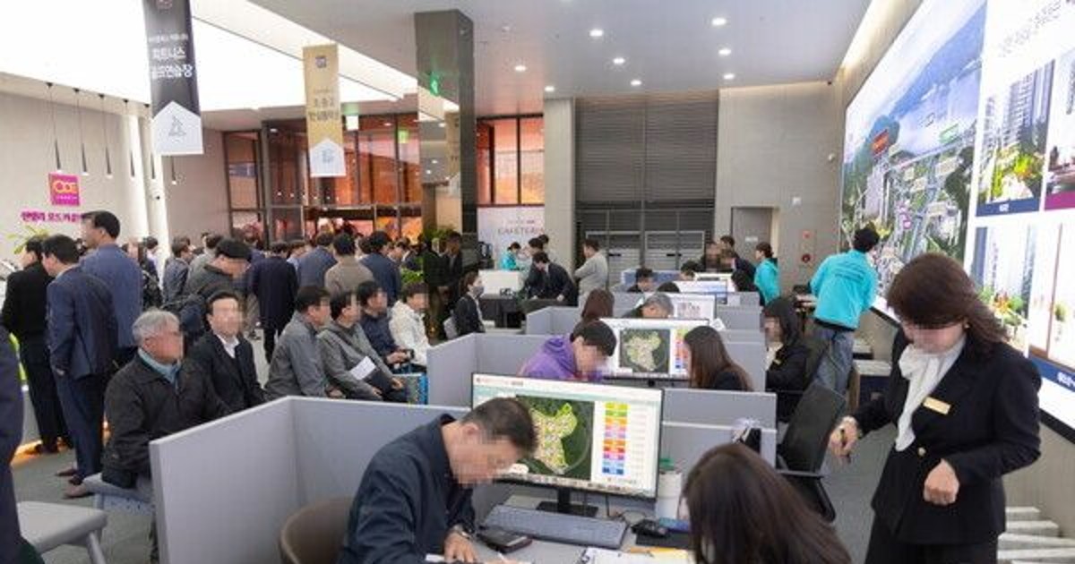 ‘중동발 공사비 쇼크’에 뒷걸음질 치는 공급···시장 시선은 ‘선시공’으로 향한다